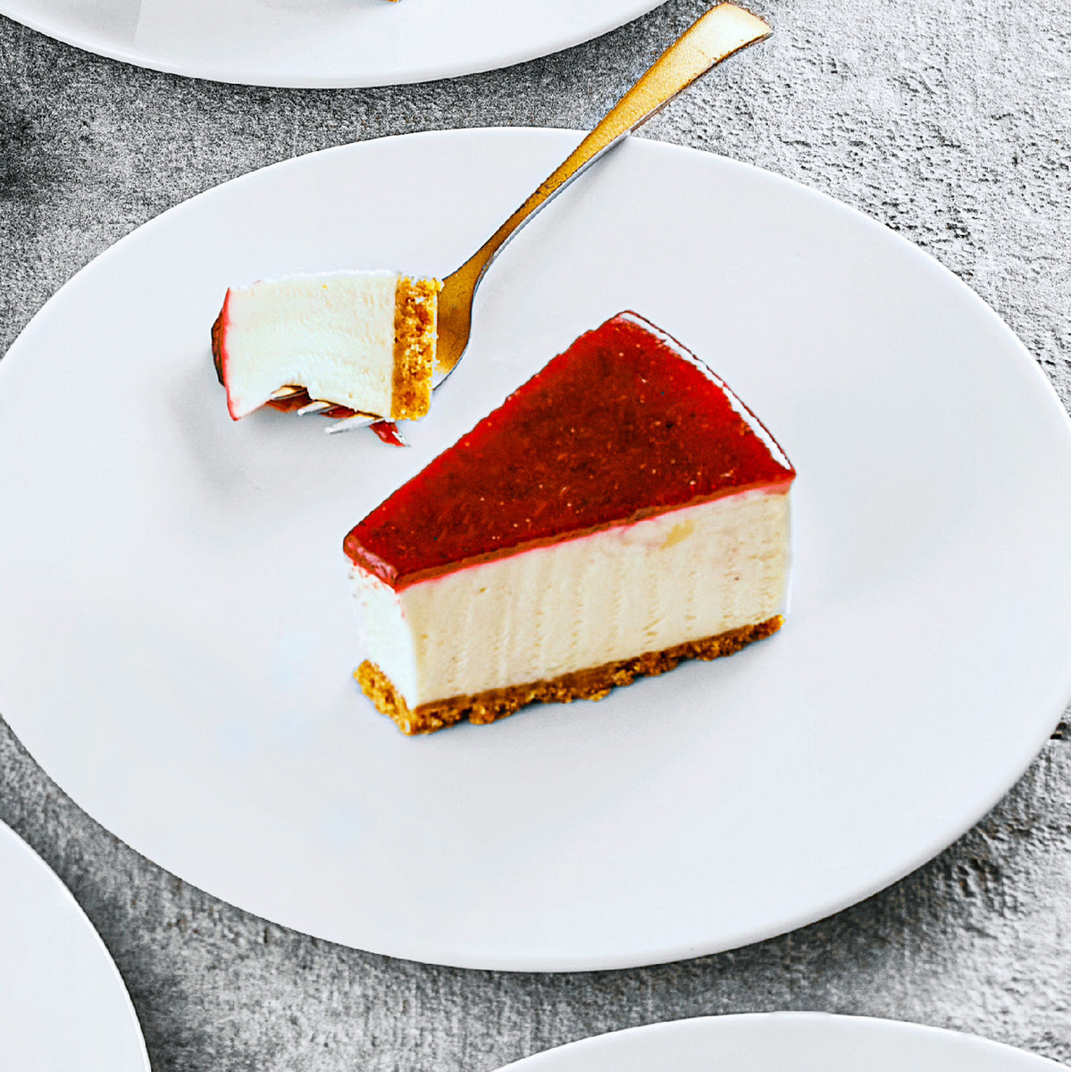 Strawberry Cheesecake Gateaux – MR. BAKER Egypt